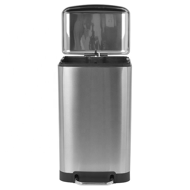 What Size Trash Bin Is Best for Hotel Guest Rooms?